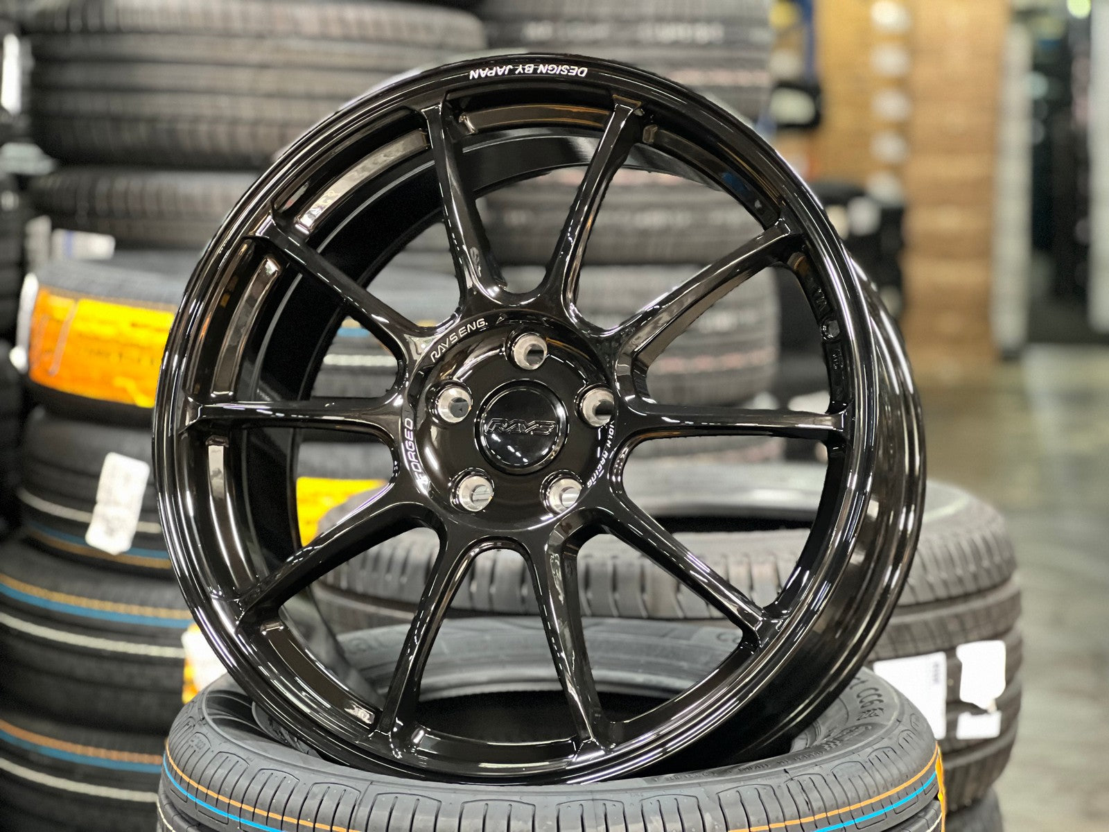 New 19X8.5 ET44 AOW Flow Formed ZE40 Rim (4 wheel) Gloss Black 5X114.3 ...