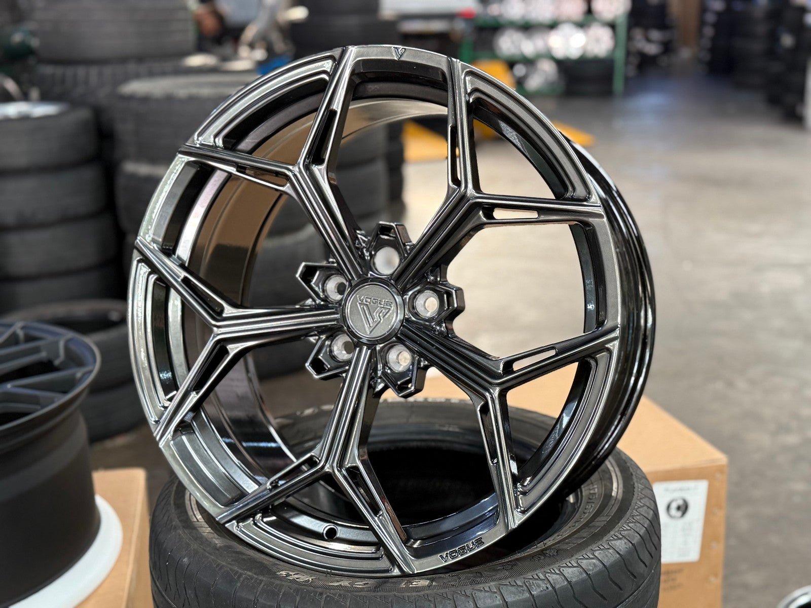 New 19X8.5 ET40 Vogue VWF 128 Rim (4 wheel) Hyper Black 5X108 – King of ...